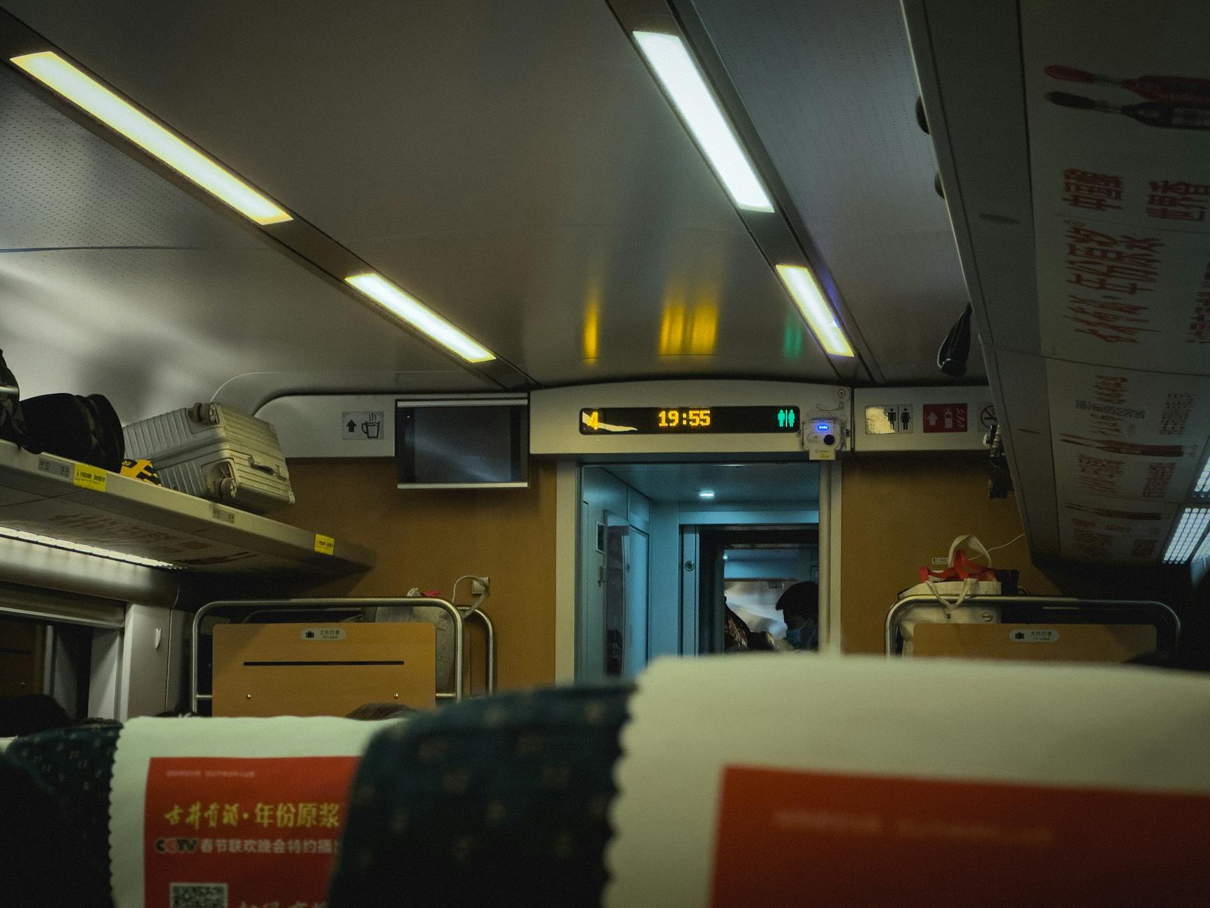 UP Express Toronto [2026]: Airport to City in 25 Minutes